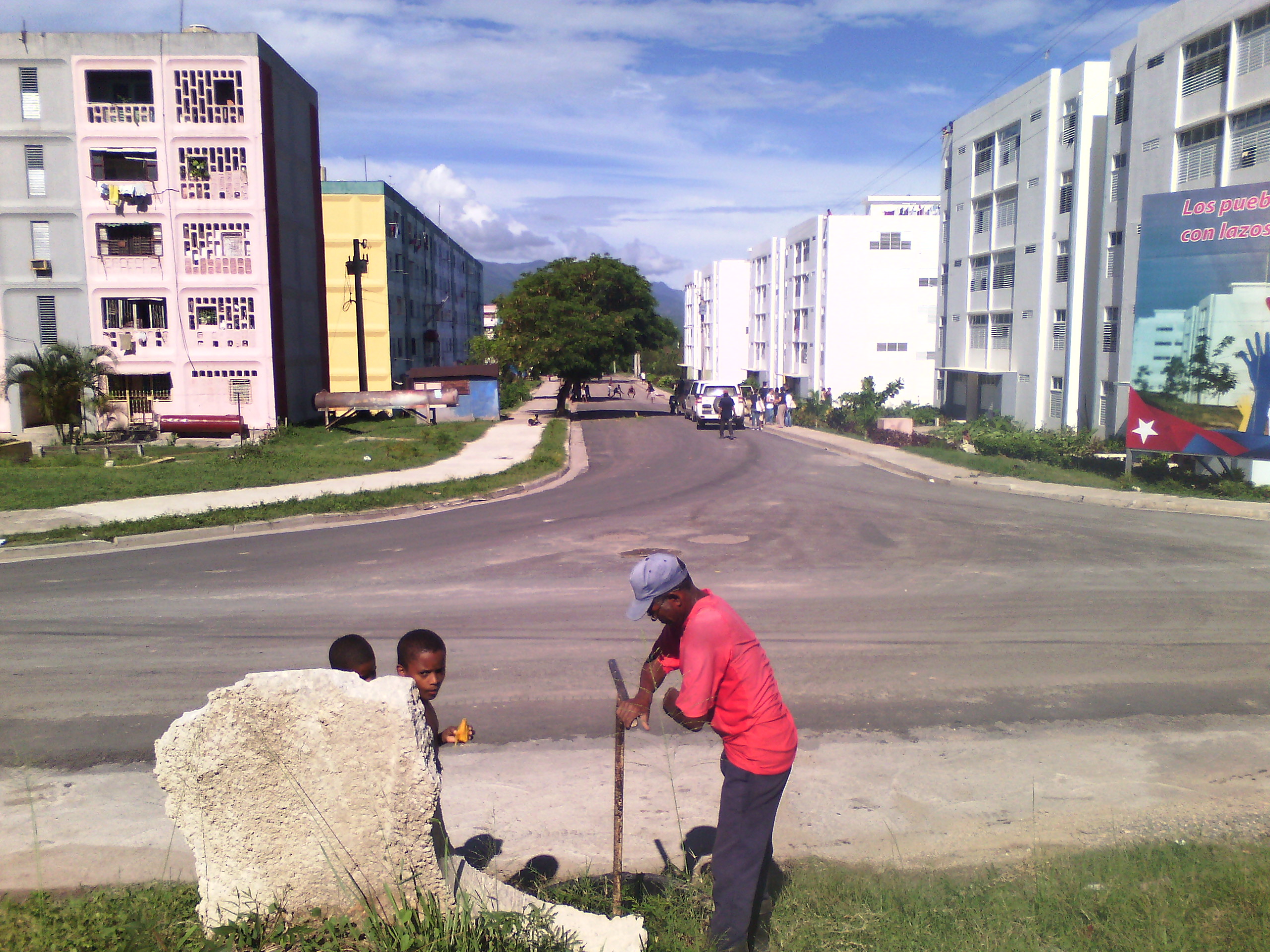 Strengthening the resilience of families and vulnerable groups affected ...